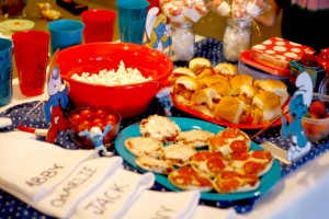 Ad:orable Smurfs Themed Birthday Party. Happy SMURFday Penny! • Binkies ...